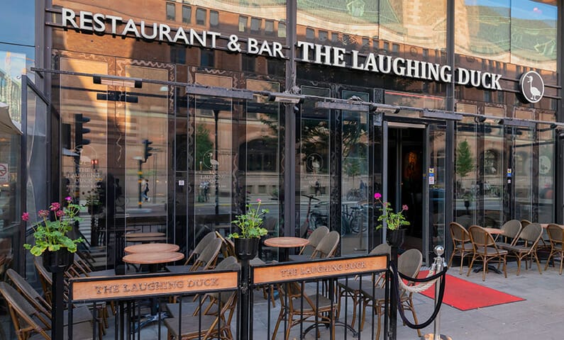 Pubar i Stockholm: Bästa ställena att dricka öl 2024