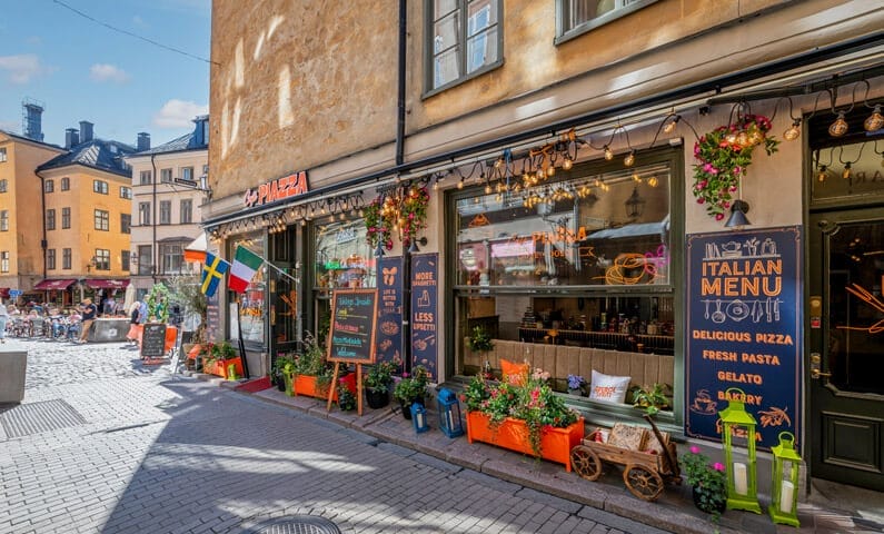 Cafés in Stockholm's Old Town: The best fika places 2025